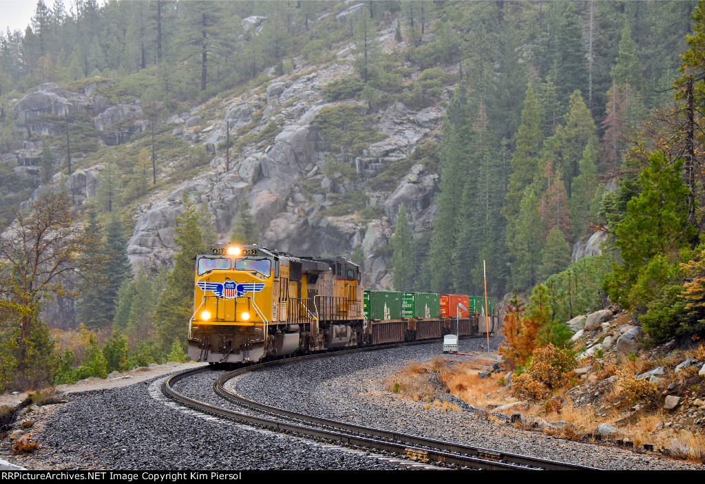 UP 4382 WB UP Roseville (Donner Pass) Sub
